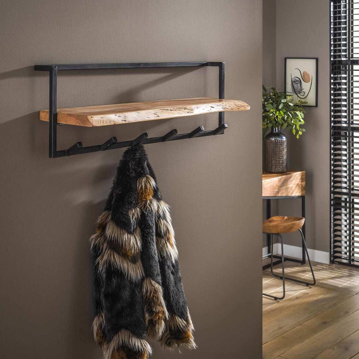 Industrial Coat Rack Dewi 6-Hook Acacia Wood | Dimehouse