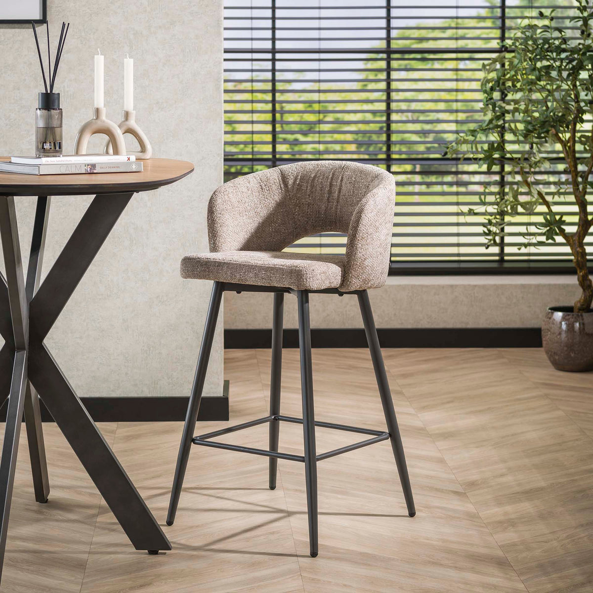 Set of 2 Alba Tissee Cargo Sand bar stools – Dimehouse